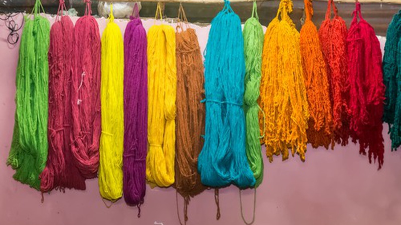 All About Authentic Peruvian Textiles | Valencia Travel